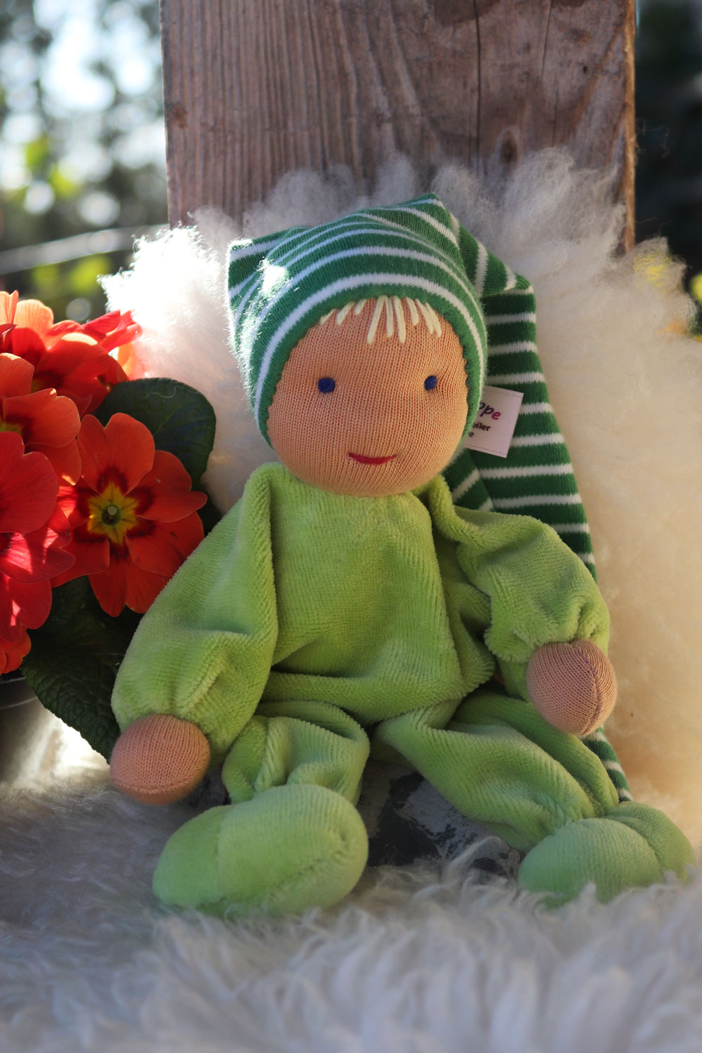 Minipüppchen nach Art der Waldorfpuppe Grün 3 - RundumdiePuppe.de