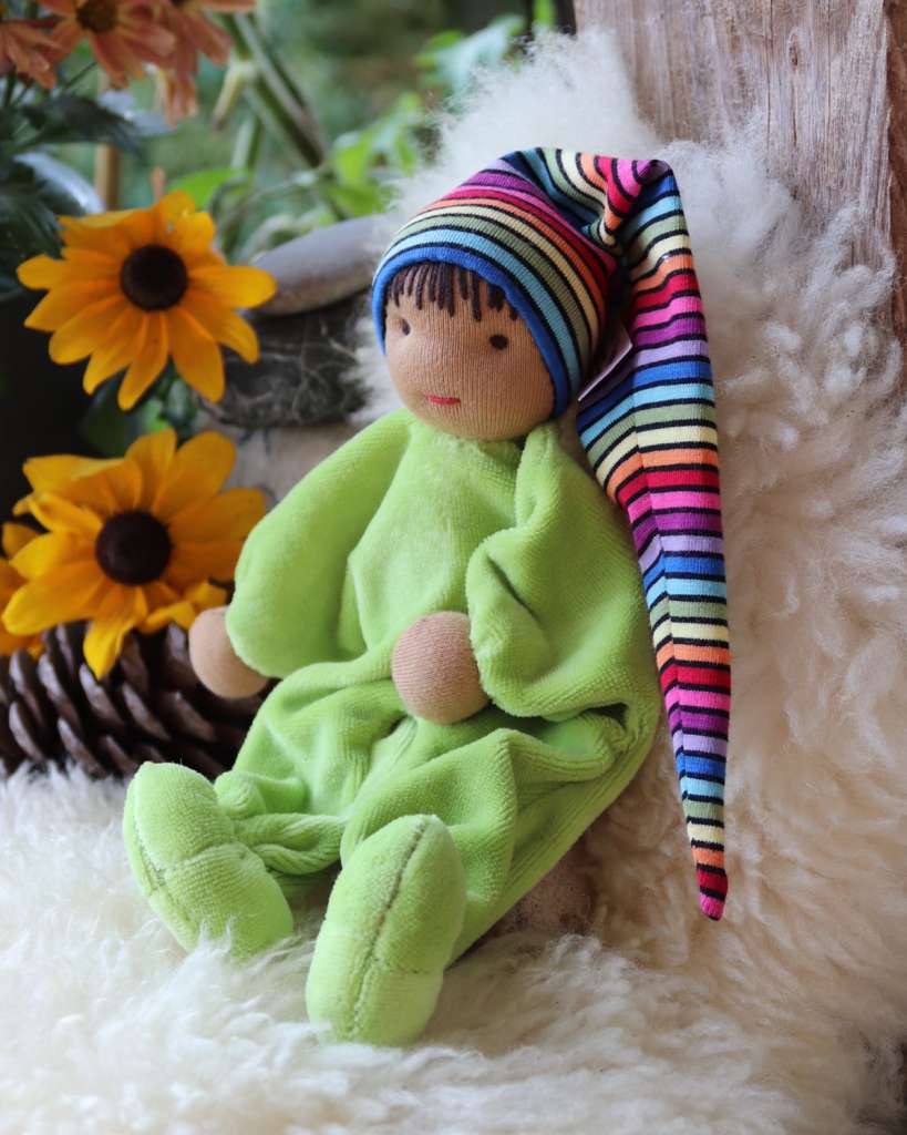 Minipüppchen nach Art der Waldorfpuppe Grün 3 - RundumdiePuppe.de